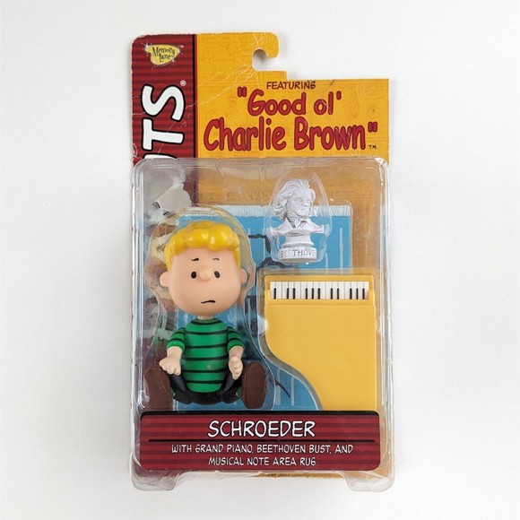Playing Mantis | Toys | Peanuts Schroeder Grand Piano Beethoven Bust ...